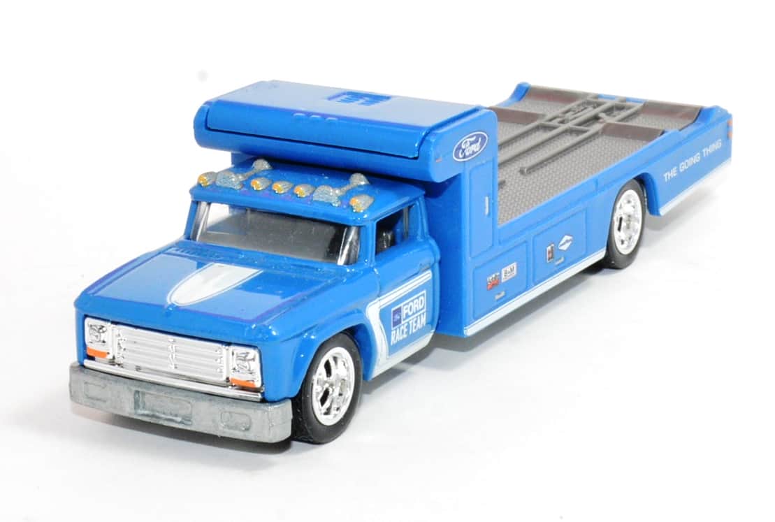 Hot Wheels Ford Race Team Retro Rig - Loose Cars