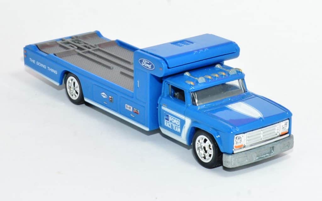 Hot Wheels Ford Race Team Retro Rig - Loose Cars