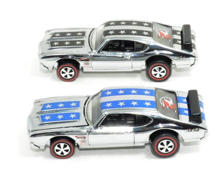 Hot Wheels Red Line Club 2005 Club Exclusive Olds 442 Set - Loose Cars