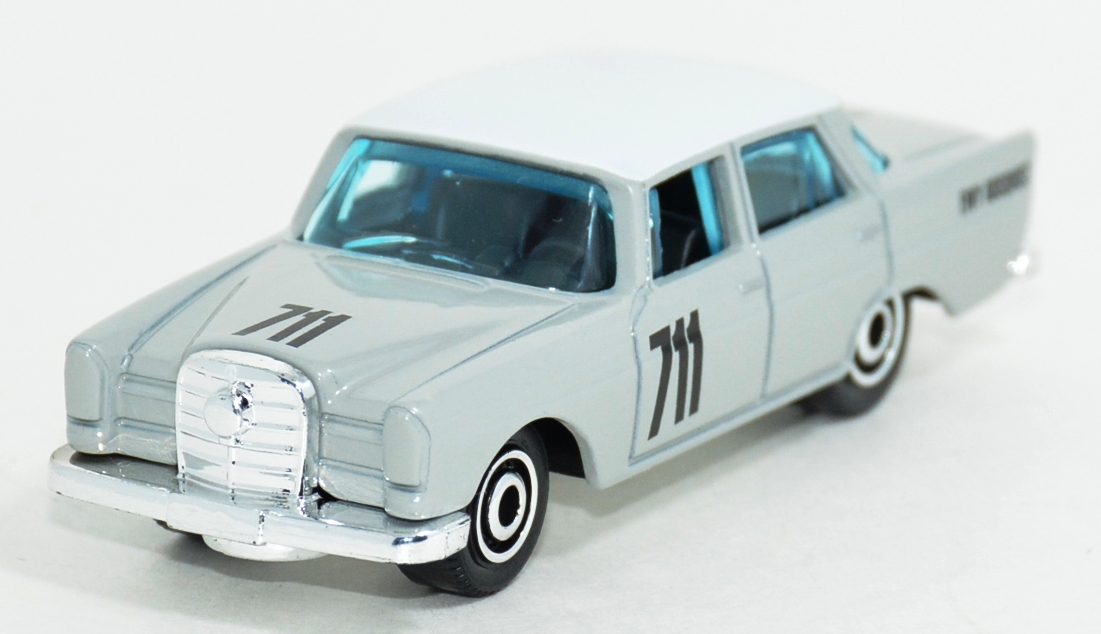 Matchbox Mercedes-Benz 220E - Loose Cars